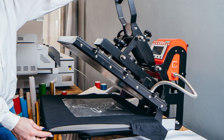 7 T-Shirt Printing Types Explained: Choose Your Best Method